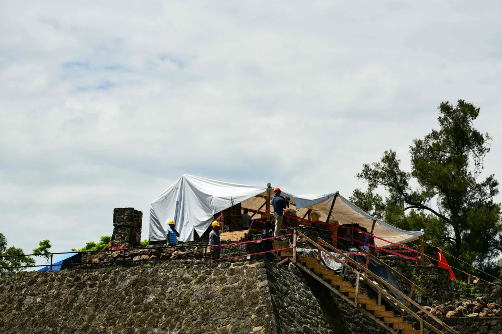 Ancient Temple Discovered Within Mexican Pyramid After Earthquake ...