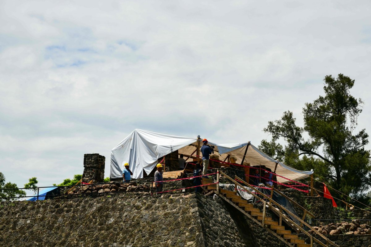 Ancient Temple Discovered Within Mexican Pyramid After Earthquake ...