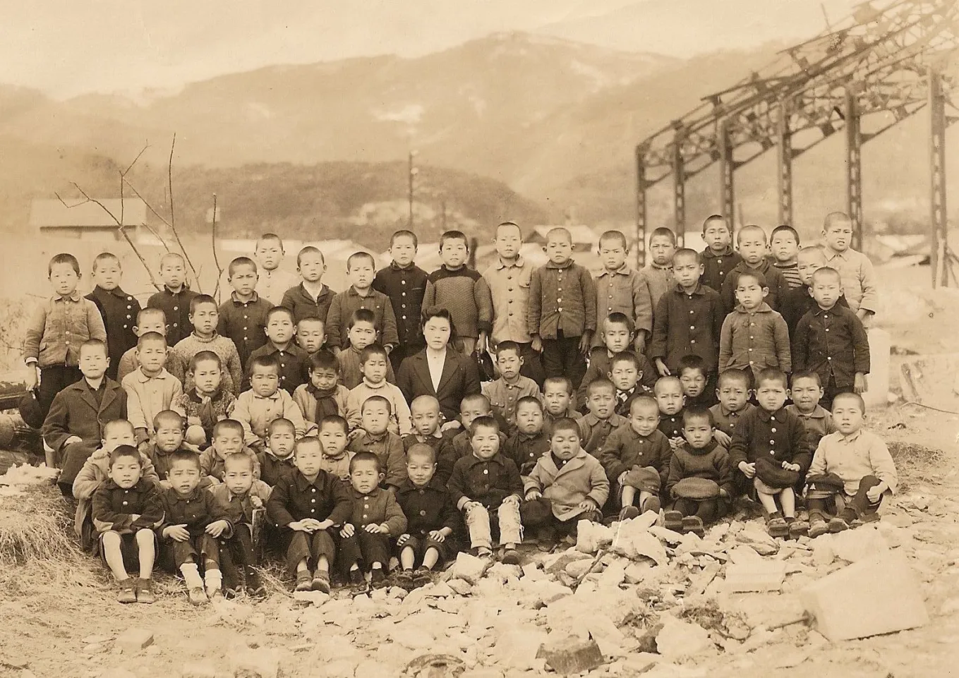 Witnessing Devastation in Hiroshima: Survivors Retell Their Stories 73 ...