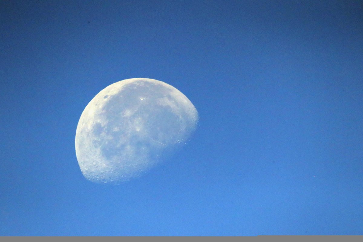 What Are Mini-Moons? Tiny Objects in Earth’s Orbit Could Help Us ...