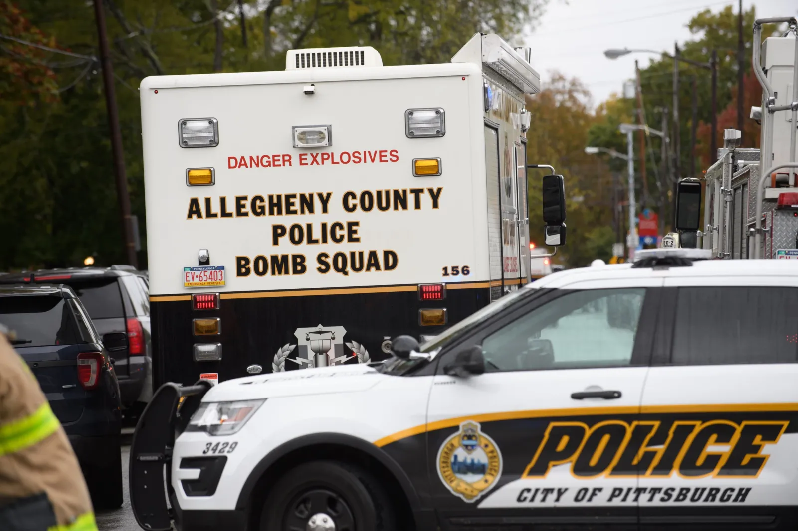 What is HIAS? Pittsburgh Synagogue Shooting Suspect Accused Jews Of ...