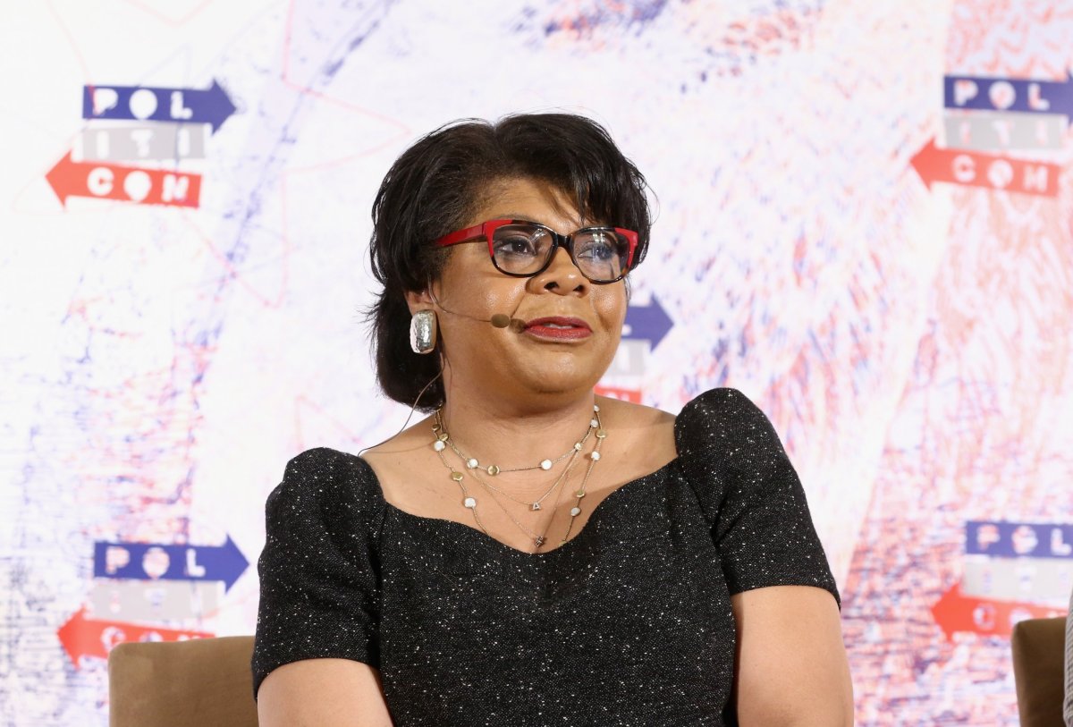 Trump Calls Reporter April Ryan a ‘Loser’ Who ‘Doesn’t Know What The ...