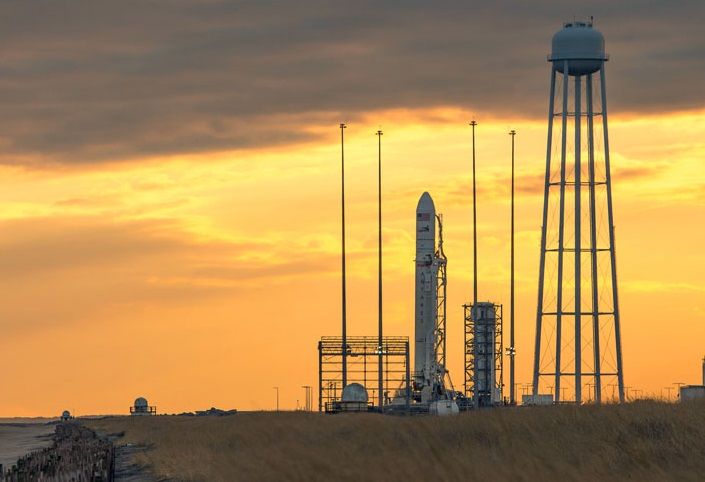 NASA ISS Rocket Launch Will ‘Light Up the Sky’ Across the East Coast on ...