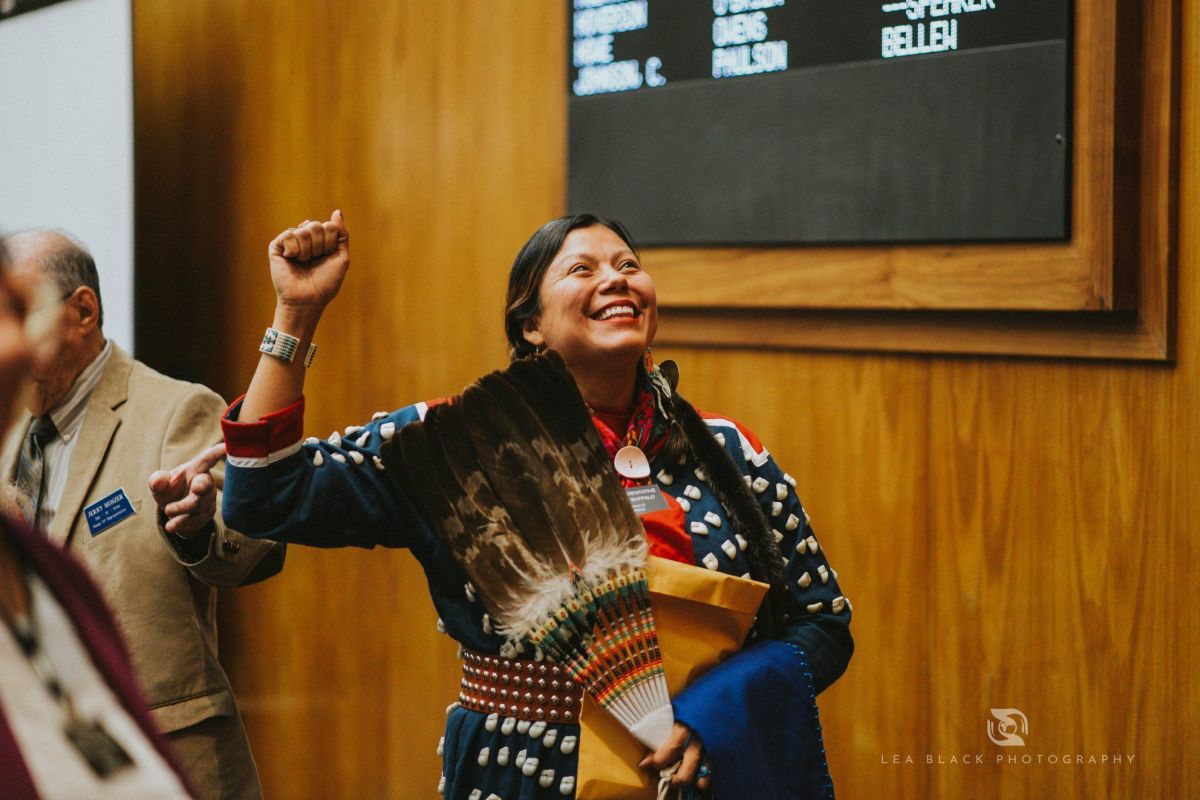 Ruth Buffalo Wears Traditional Native American Dress For Historical ...