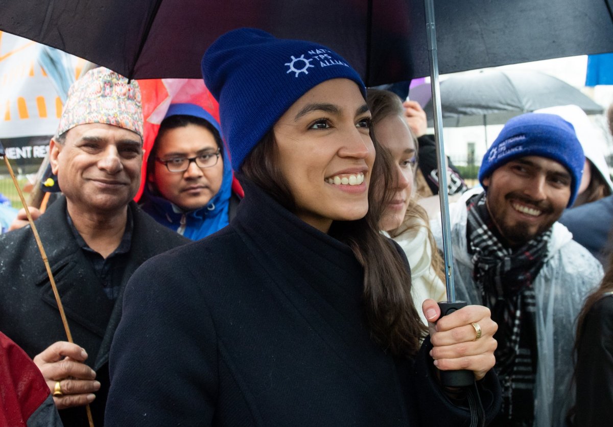 Alexandria Ocasio-Cortez Takes Down ‘No Plan’ Howard Schultz: ‘For ...