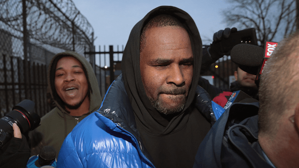 Who Is Valencia Love? R. Kelly $100,000 Bond Paid by Singer’s ‘Good ...