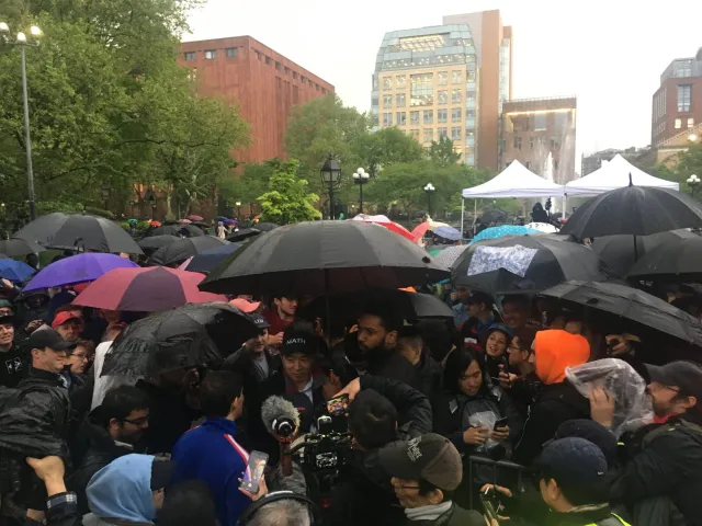 Andrew Yang Excites Young NYC Crowd by Sidestepping Trump and Talking ...