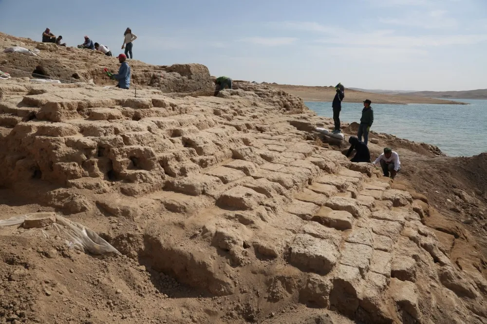 Ancient Palace From Mysterious Empire Discovered After Reservoir ...