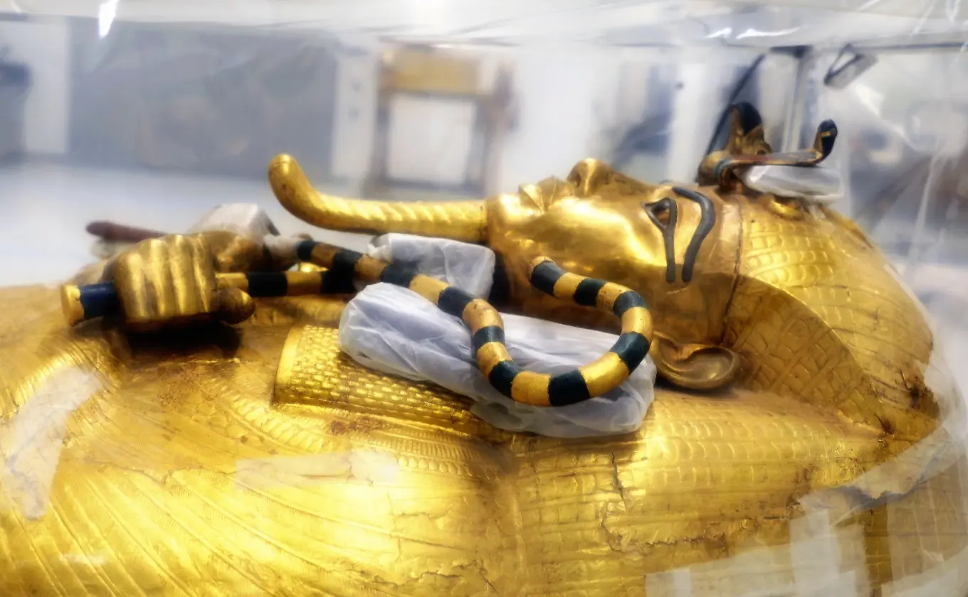 Ancient Egypt: Incredible New Images Show Tomb of King Tu... - Newsweek