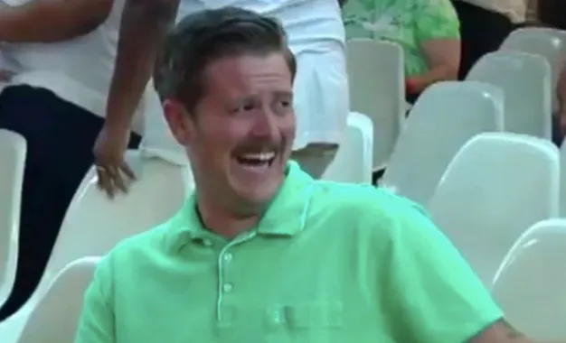 Who is Alex Kack? #GreenShirtGuy Hysterically Laughing at Trump ...