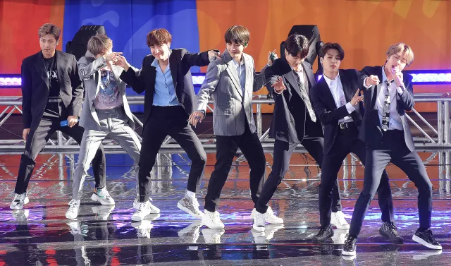 #MakeItRight Trends as BTS Delight Fans with Remix of Song with New ...