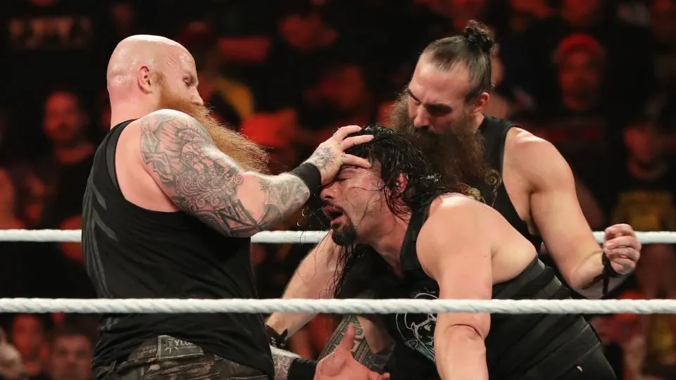 Luke Harper Returns at WWE Clash of Champions to Help Erick Rowan ...