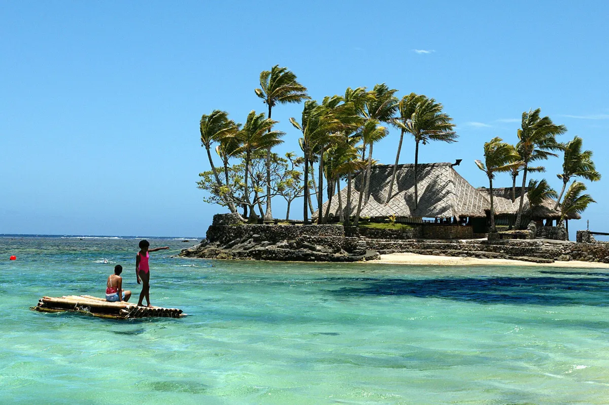 Neanderthal and Denisovan DNA Helped Melanesians Survive in Hot ...