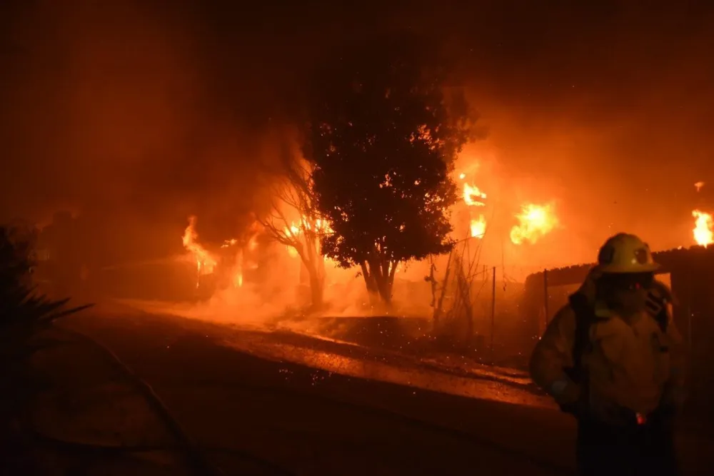 Getty Fire Update: More Homes Damaged as Firefighters Slow Spread ...