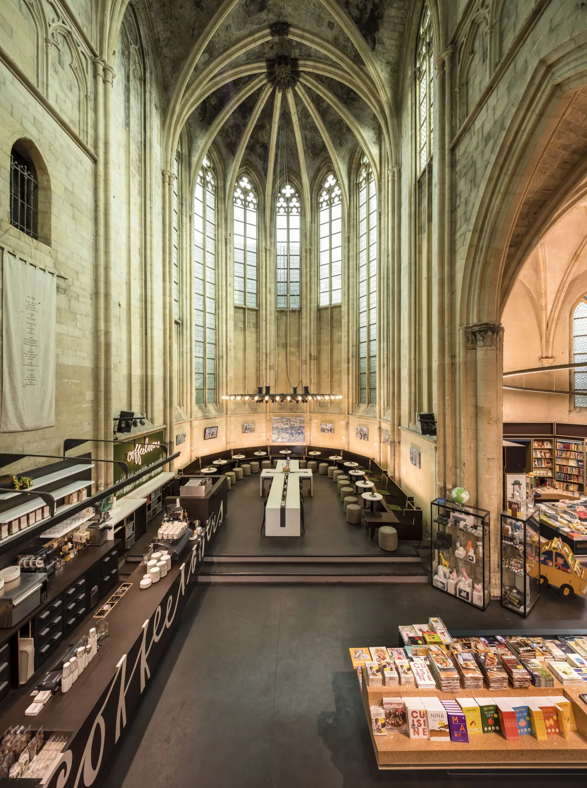 8 Stunning Bookstores Worth Visiting Around the World - Newsweek