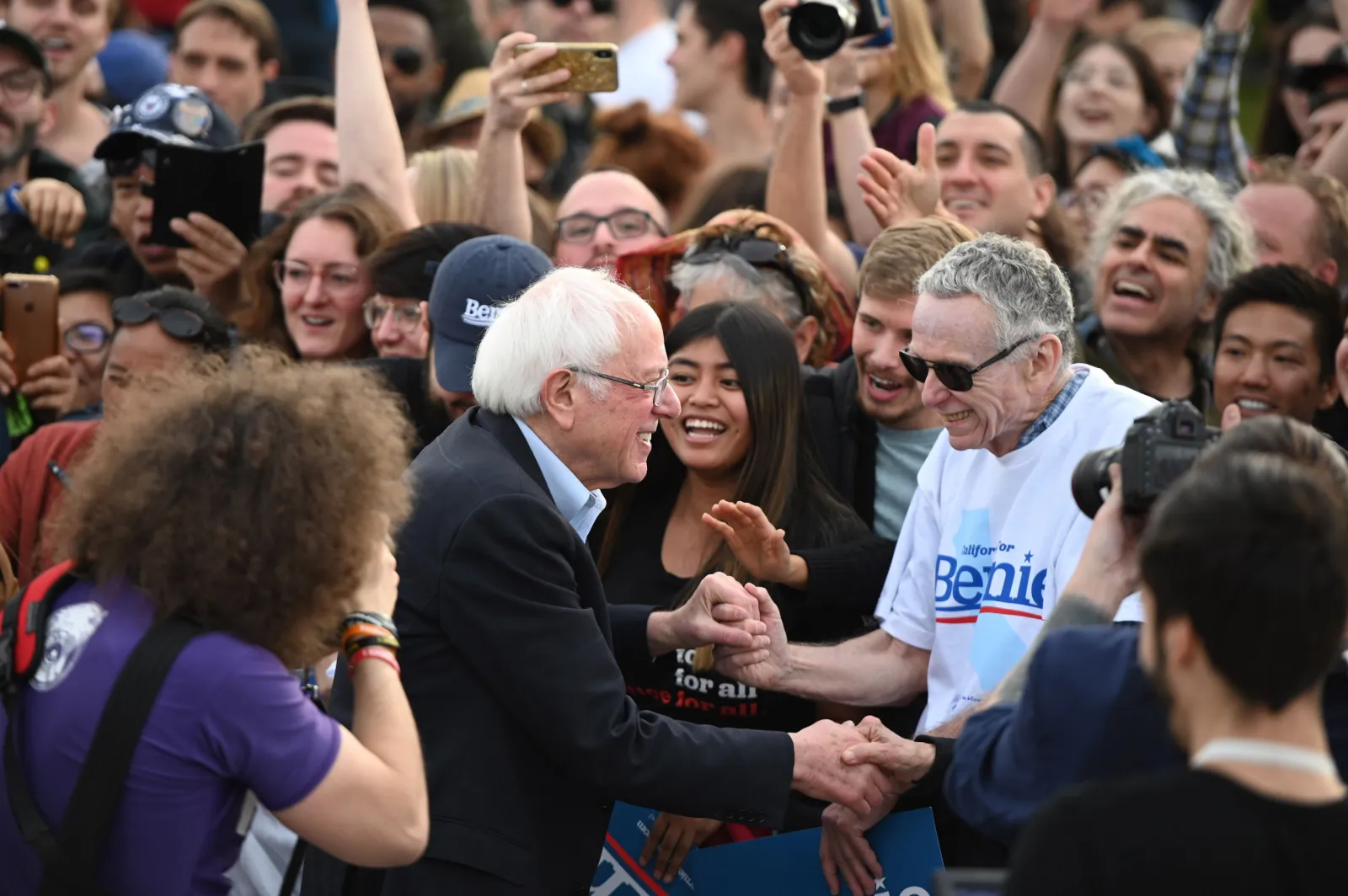 Voters Favor Bernie Sanders Over Democratic Rivals on Health Care ...