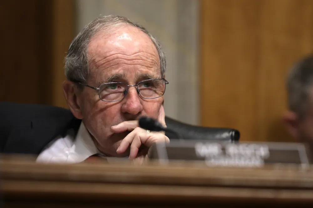 GOP Senator James Risch Appears to Fall Asleep During Opening Day of ...