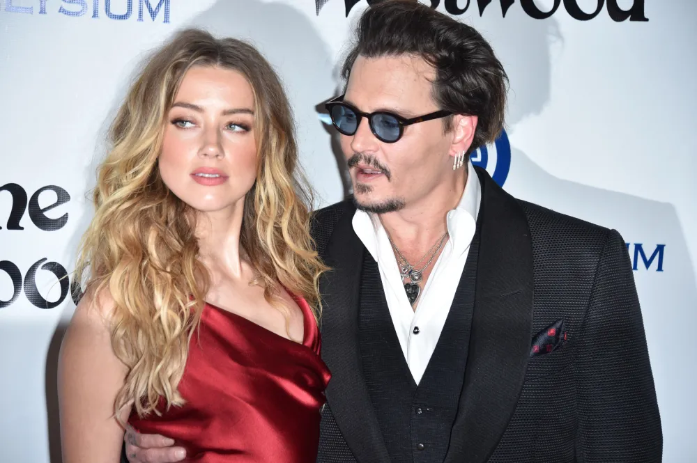 #JusticeForJohnnyDepp Trends After Amber Heard Admits to Hitting Actor ...