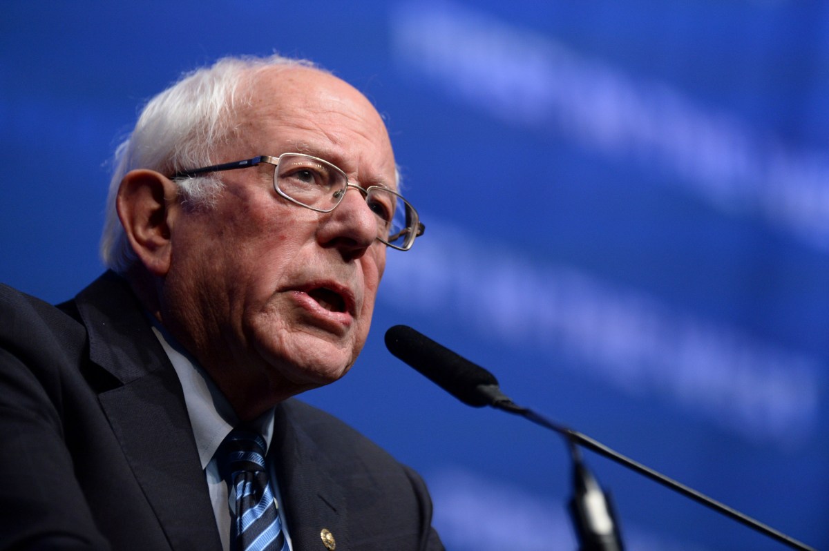 Bernie Sanders Leads Iowa by 7 Points in Poll Released on Eve of Caucus ...