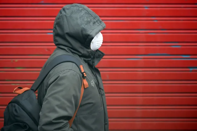 Should We Wear Masks in Public to Protect Against Coronavirus? Here’s ...