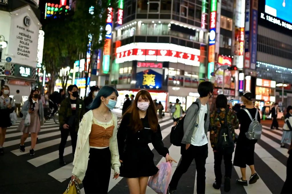 Japan Ends Coronavirus Emergency With 850 Deaths and No Lockdown - Newsweek