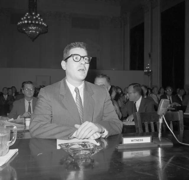 Who Is Herbert Stempel? The Man Behind the ‘Quiz Show’ Scandal Dies At ...
