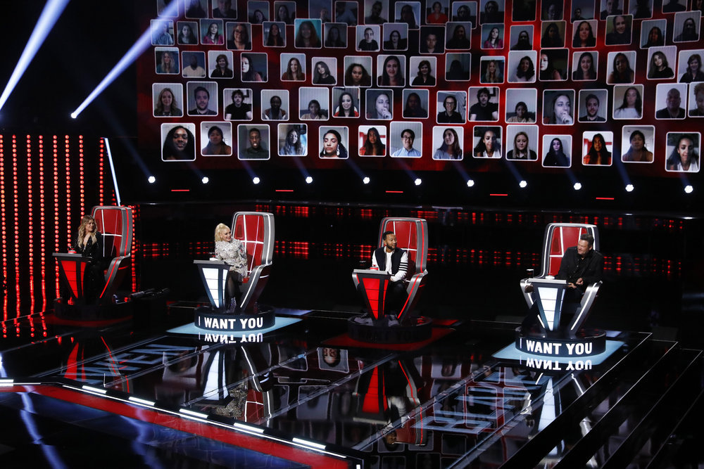 Watch This Country Singer Serenade ‘The Voice’ Coaches During Blind ...