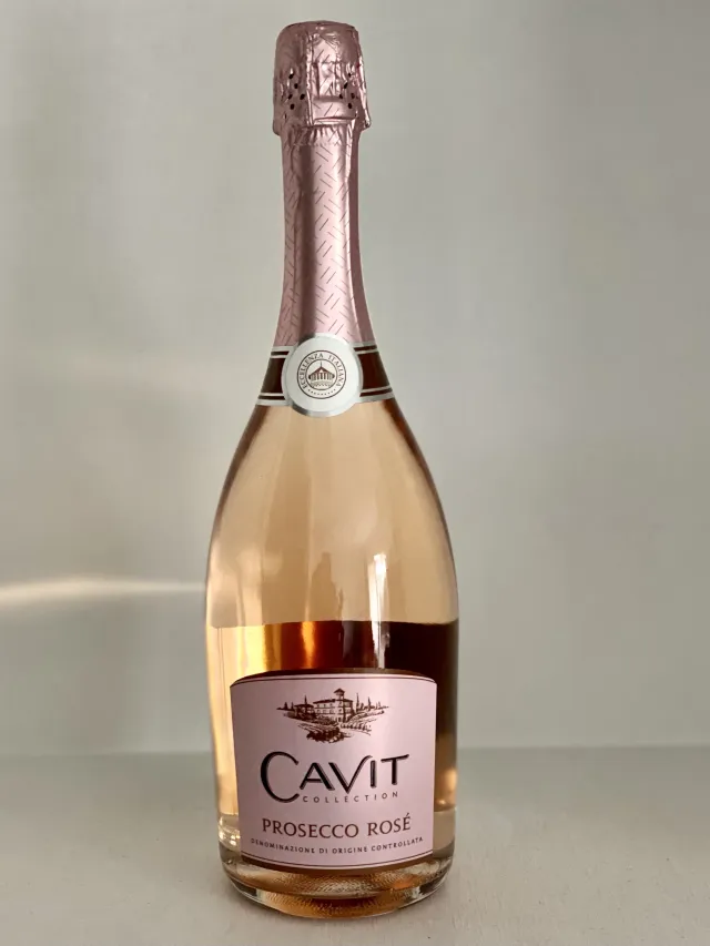 11 of the Best Rosé Wines You Can Buy Online - Newsweek
