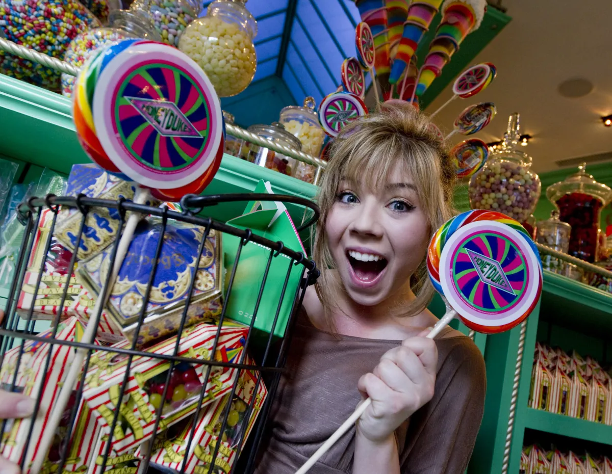 ‘iCarly’: Jennette McCurdy Reveals Why She Didn’t Do the Reboot - Newsweek