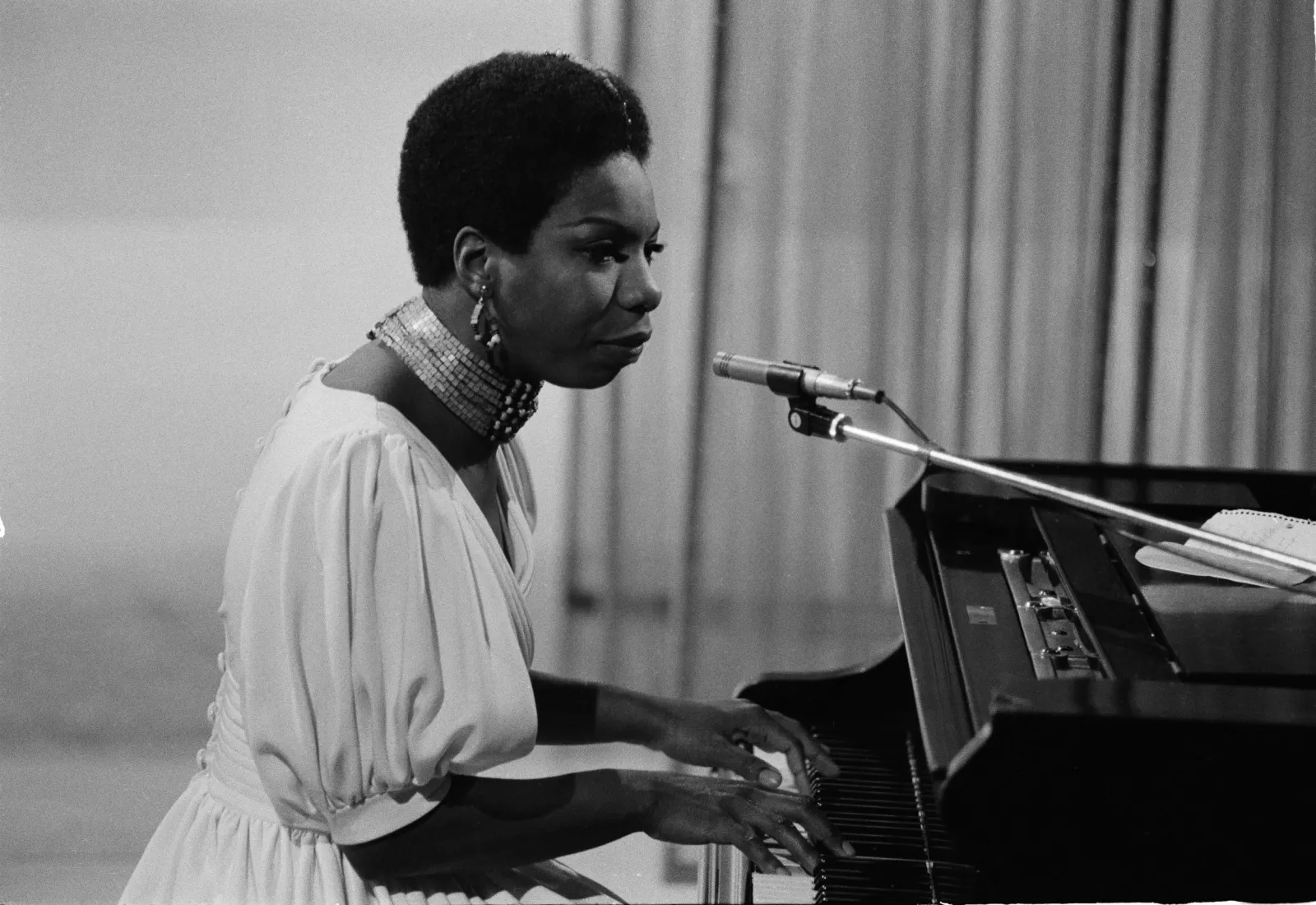 Kamala Harris Threatened Nina Simone’s Daughter With Jail Time ...