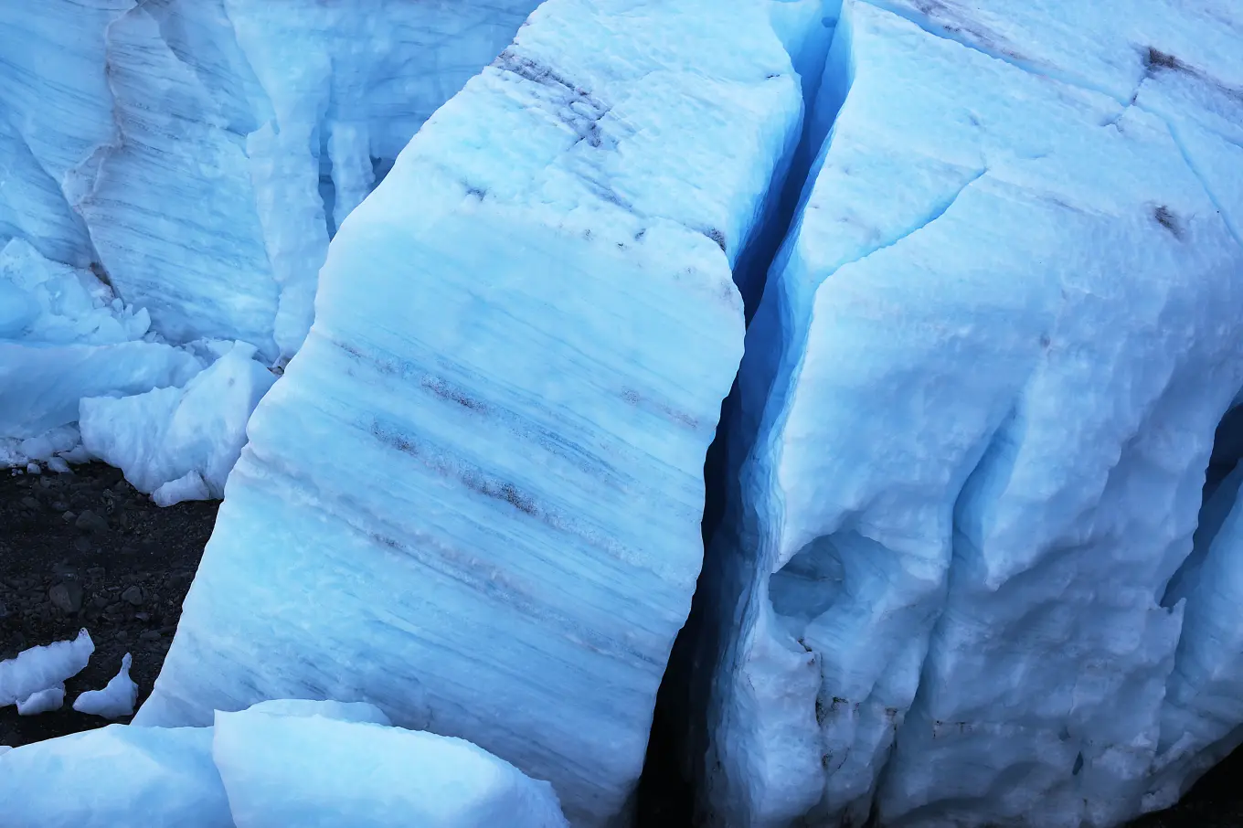 What Is an Ice Quake? Alaska Hit With Cryoseism Amid Northwest Heat ...