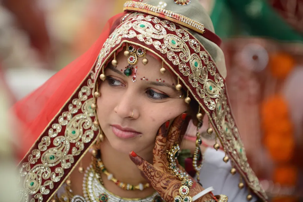 Bride Calls Police, Cancels Wedding at Last Minute, Says She Dislikes ...