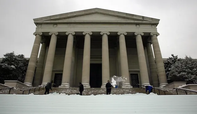 The 20 Biggest Museums in the World - Newsweek
