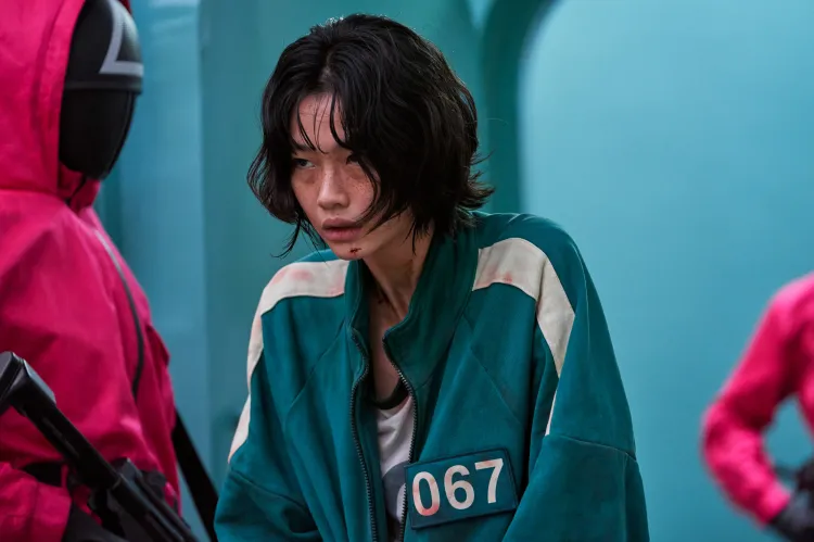 Who Plays 067 in Netflix’s ‘Squid Game’? 8 Facts About HoYeon Jung ...