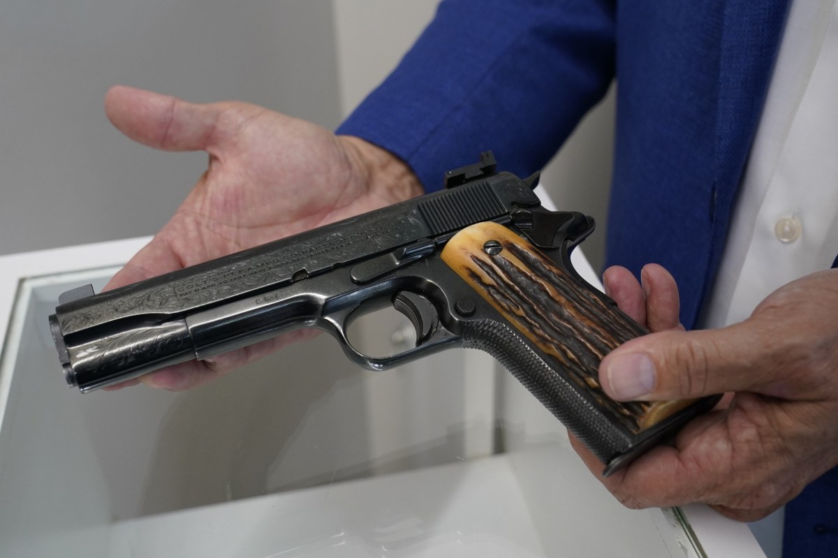 Al Capone’s Favorite Gun Sells for $860K at Auction - Newsweek