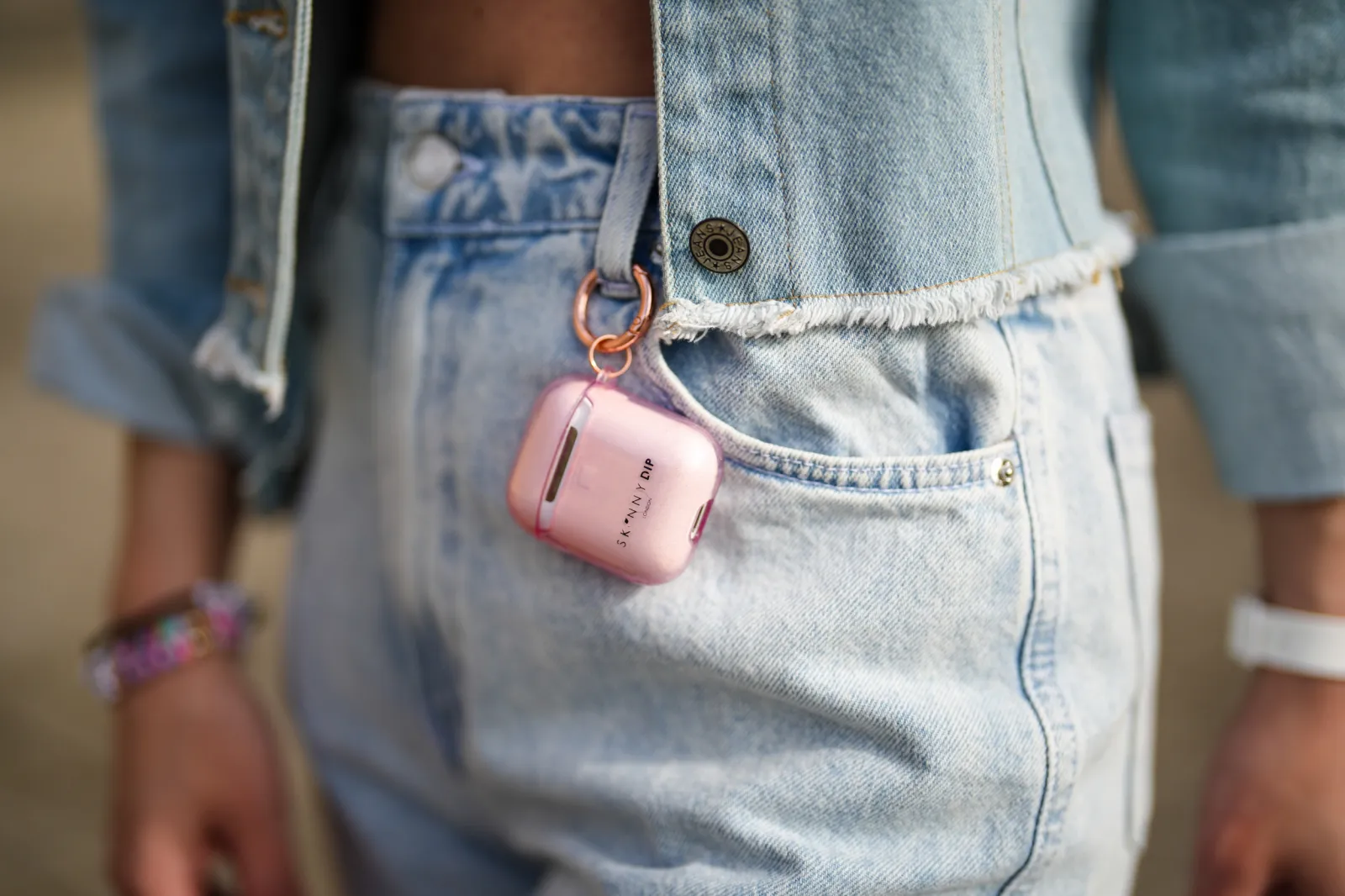 TikToker Who Accidentally Swallowed AirPod Shares Aftermath in Viral ...