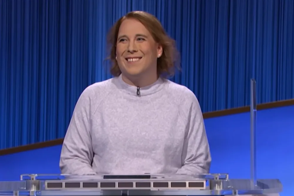 ‘Jeopardy!’ Star Amy Schneider Unveils Rings as She Announces ...