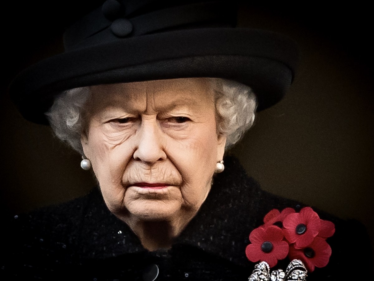 How Elizabeth II’s Staff Confirmed She Was Queen via the Radio 70 Years ...