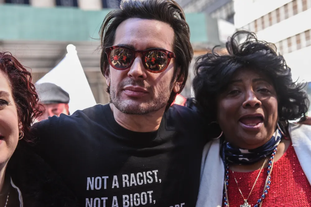 Social Media Influencer Brandon Straka Gets Home Confinement, $5K Fine ...
