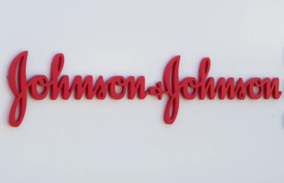J&J, Distributors Finalize $26B Settlement Over Opioid Addiction Crisis ...