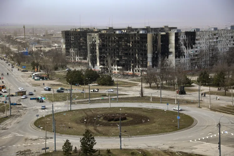 Mariupol City Council Estimates Rebuild Will Cost at Least $10 Billion ...