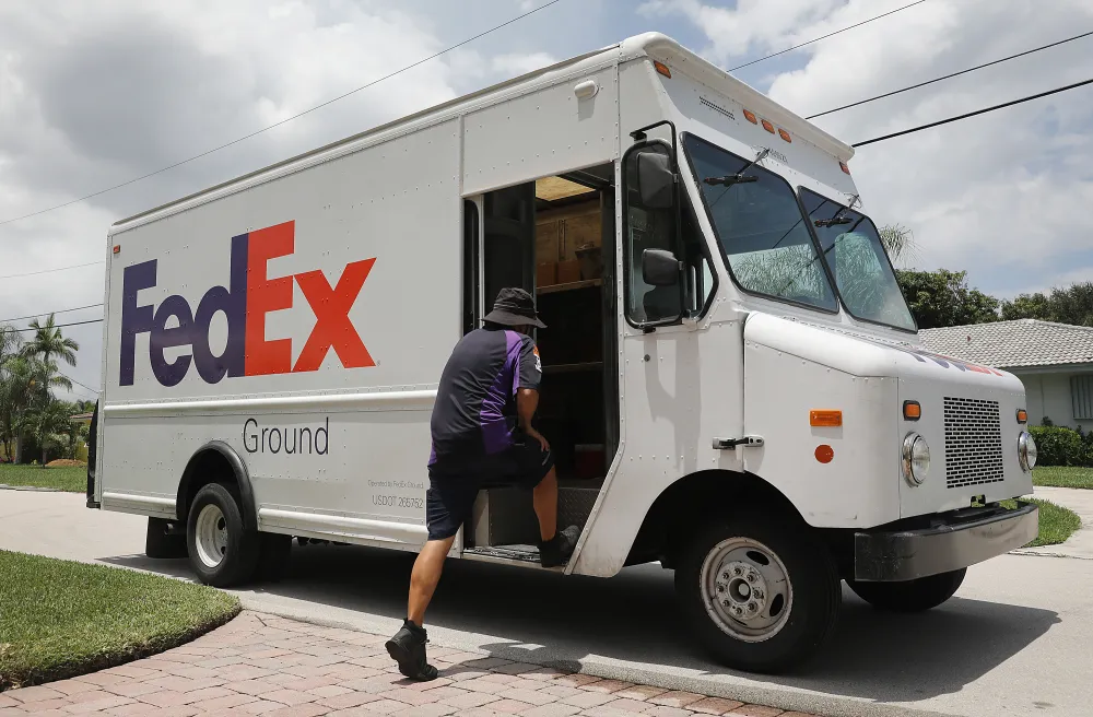 Woman Reveals ‘Smart’ Trick to Get FedEx Drivers to Go the Extra Mile ...