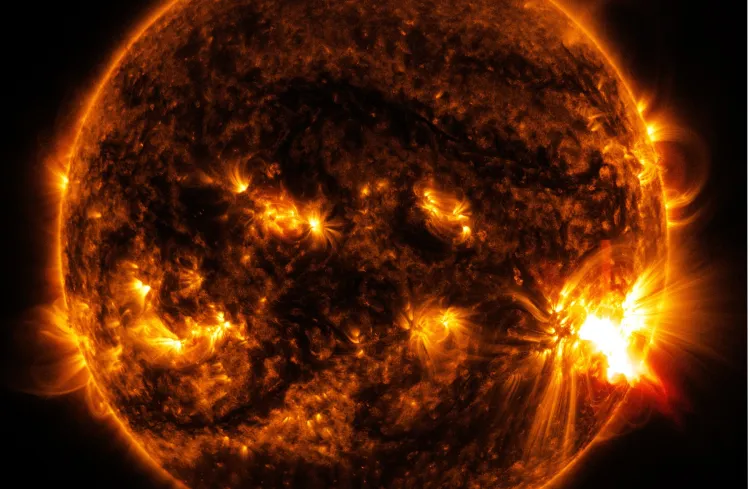 Geomagnetic Storm From ‘Cyclops-Like’ Hole in Sun to Hit Earth Today ...