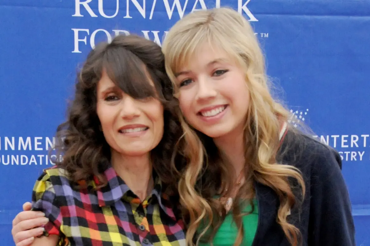 Jennette McCurdy Breaks Down When Asked if She’s Forgiven Her Mom ...