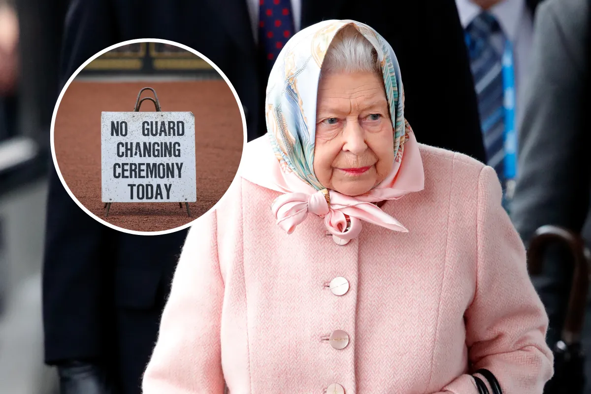 ‘No Guard Changing Ceremony’ Sign at Buckingham Palace Amid Queen Fears ...