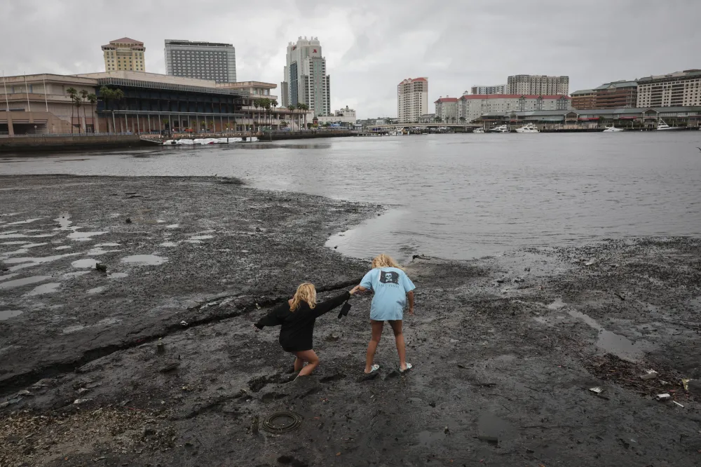 Hurricane Ian Sparks Criticisms of DeSantis’ Hurricane Sandy Response ...