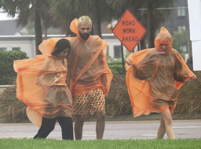 Pictures of Hurricane Ian Aftermath Show Damage and Flooding in Florida ...