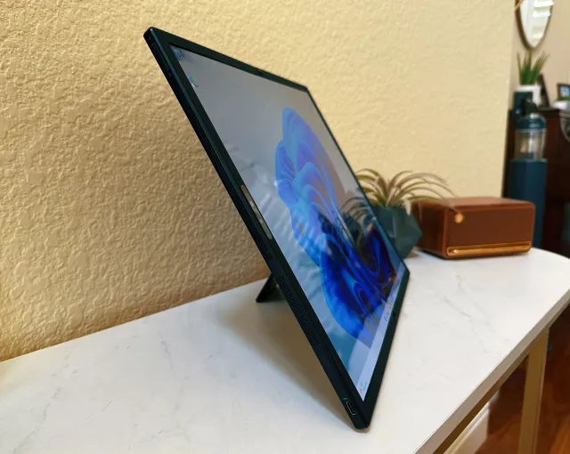 Future Tech: Asus Zenbook 17 Fold OLED Laptop Is All Screen - Newsweek