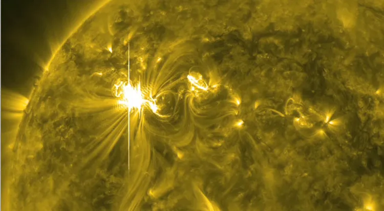 Fact Check: Does ‘Alien’ Video Show UFO Drawing Energy From the Sun ...