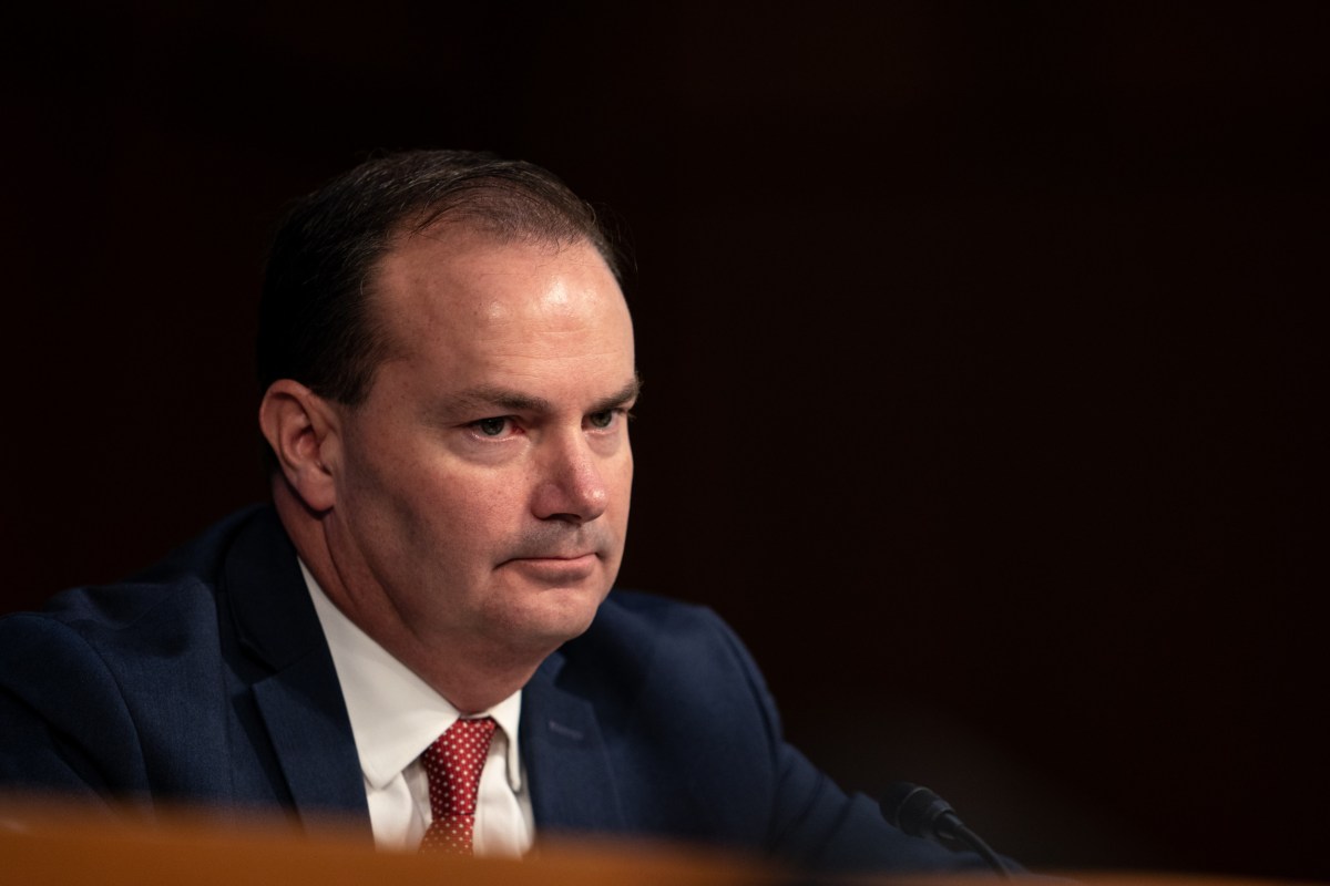 Fox News Host Confronts GOP’s Mike Lee With Fake Elector Plot Text ...